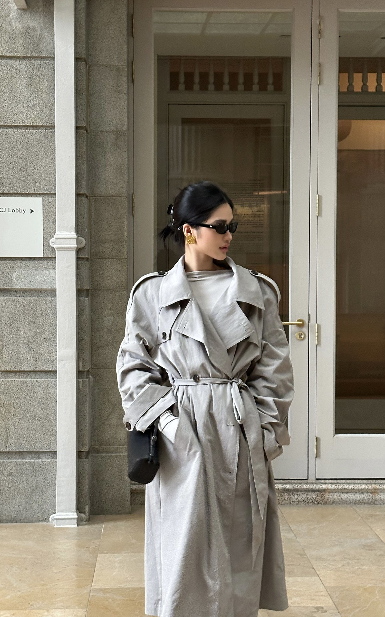 ROVENTE Structured Matte Trench Coat in Mist Grey – PINKPARKS