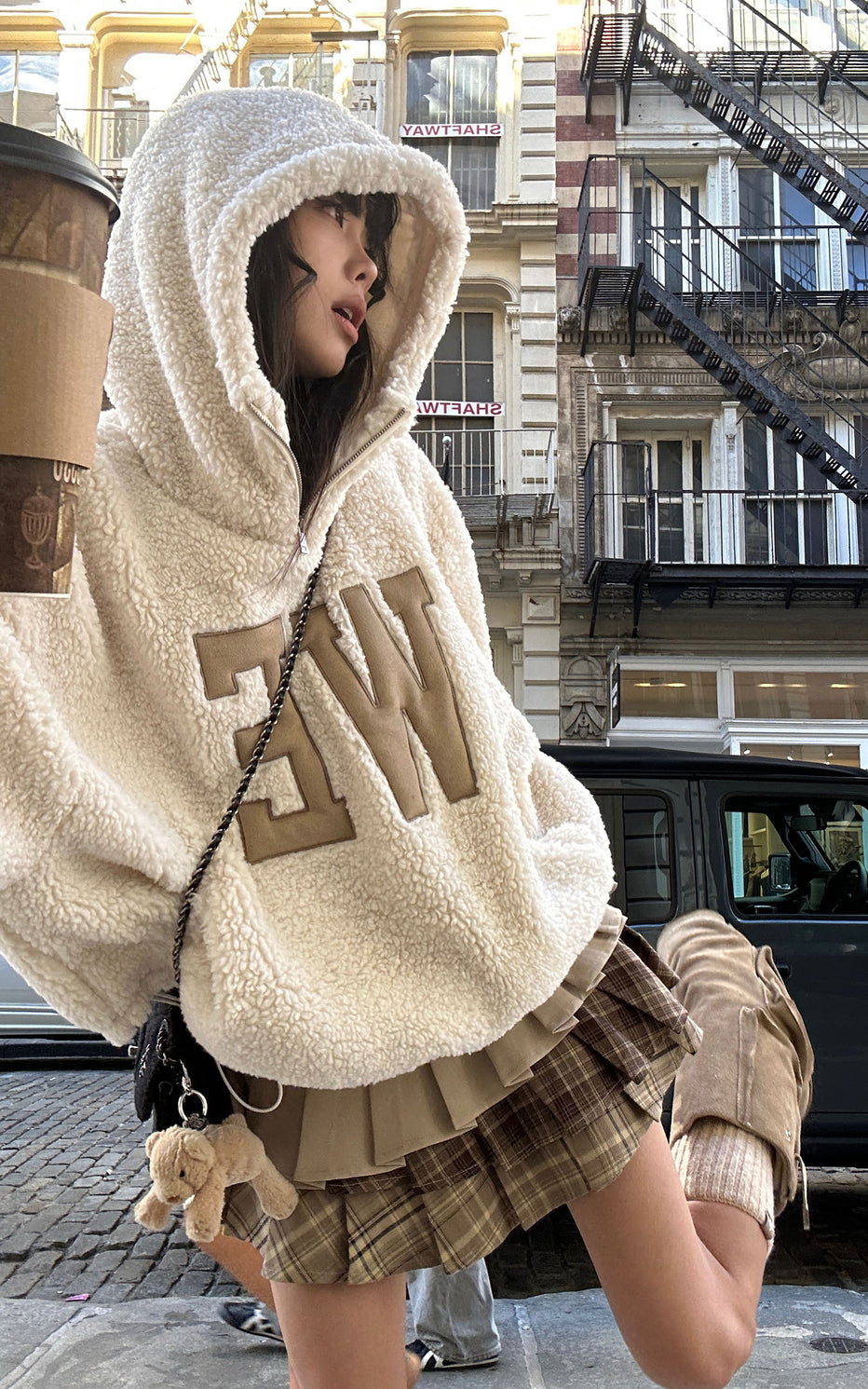 WARDEN EDGE Oversized Wool-like Fleece Hoodie with WE Letter Patch ...